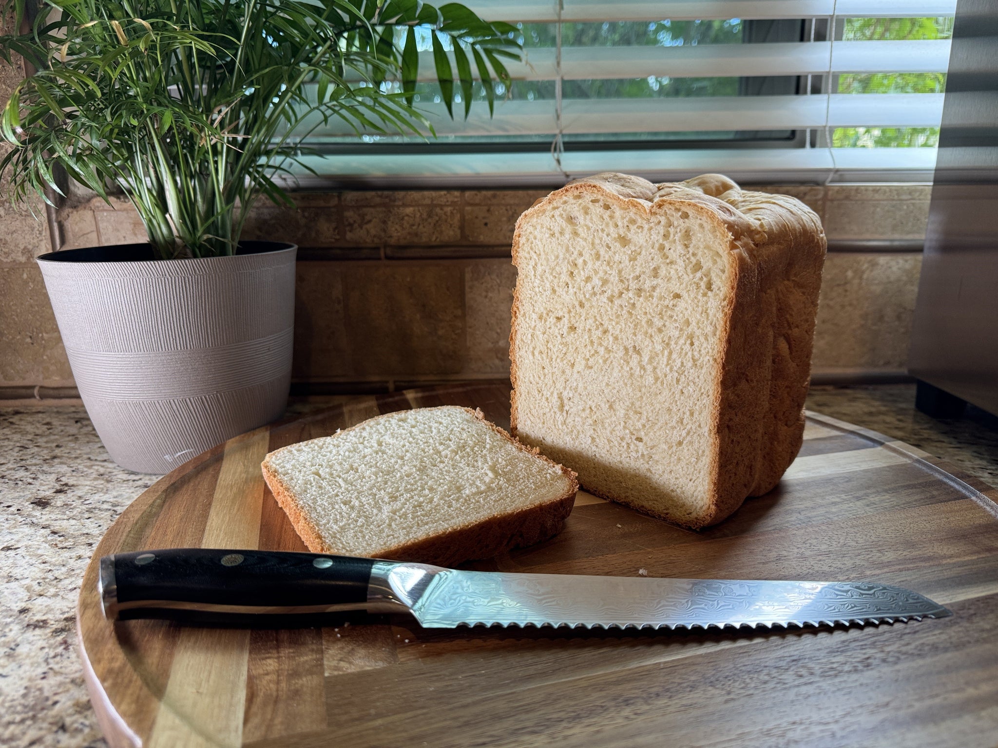 Classic White Bread Recipe for the Bread Maker – Easy, Fluffy, and Foo